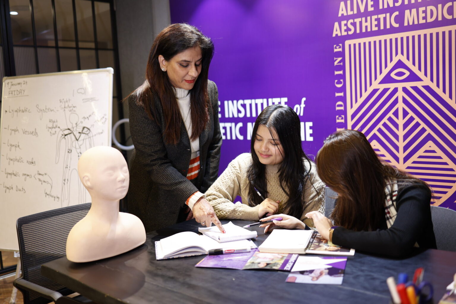 Fellowship in Aesthetic Medicine in India | Alive Institute of Aesthetics